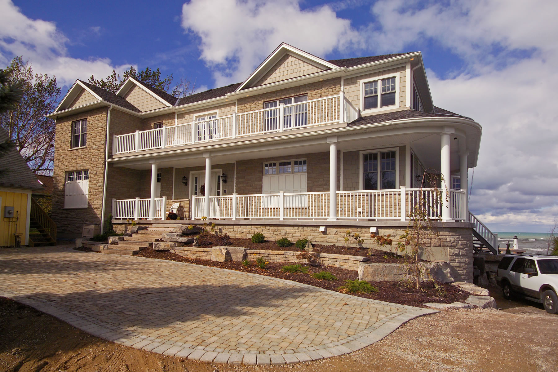 Beach House Beauty | Oke Woodsmith Building Systems Inc.